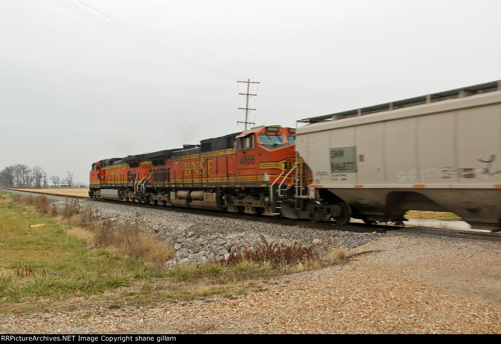 BNSF 4666 2nd unit on a grain train.